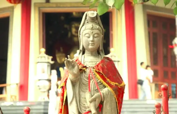 Kitab Suci Agama Hindu: Makna, Jenis, dan Fungsinya - Beben.id